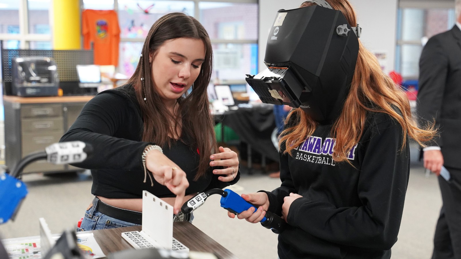 Tech on Wheels Delivers Hands-on Learning – The Ottawa Catholic School ...