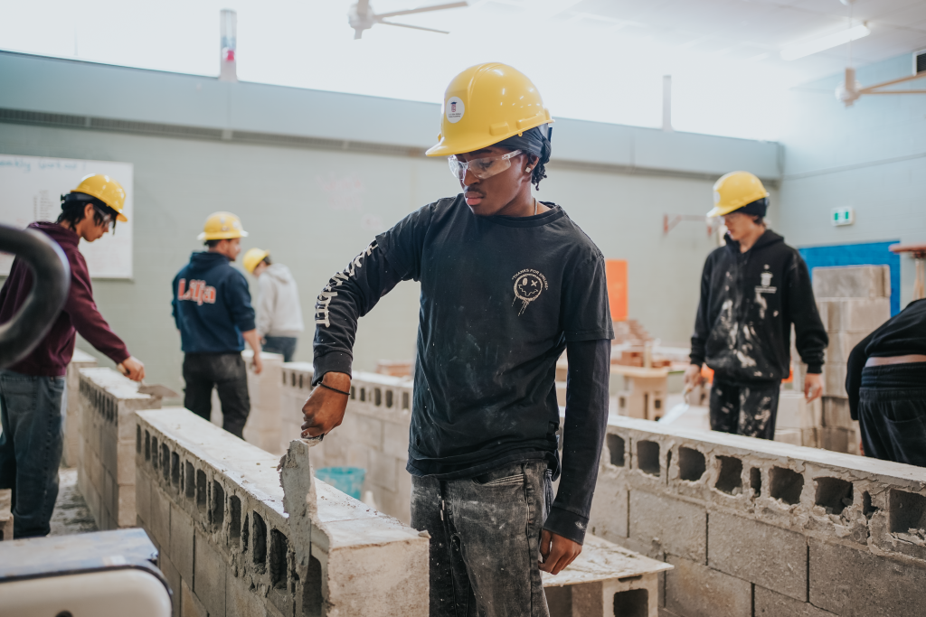 Building Your Future in the Skilled Trades: A Guide to the Ontario Youth Apprenticeship Program ...