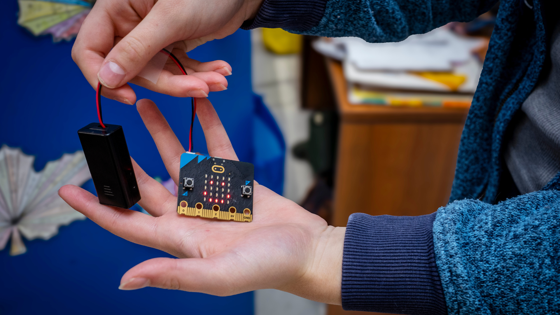 St. Michael Fitzroy Students Explore Coding and Creativity with Micro:Bits – The Ottawa Catholic ...